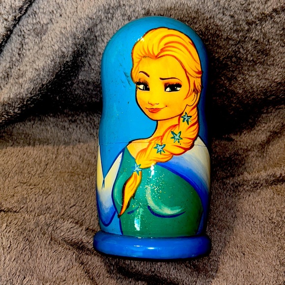 Other | Russian Nesting Dolls Disneys Frozen Characters Set Of 5 Hand ...
